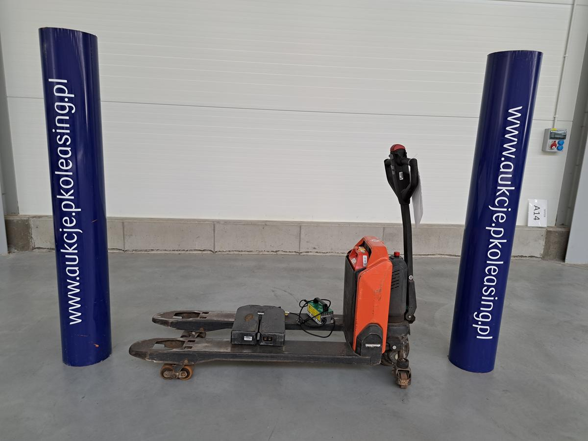 WÓZEK PALETOWY BT TYRO LHE130 - 1 700,00 PLN, 2021